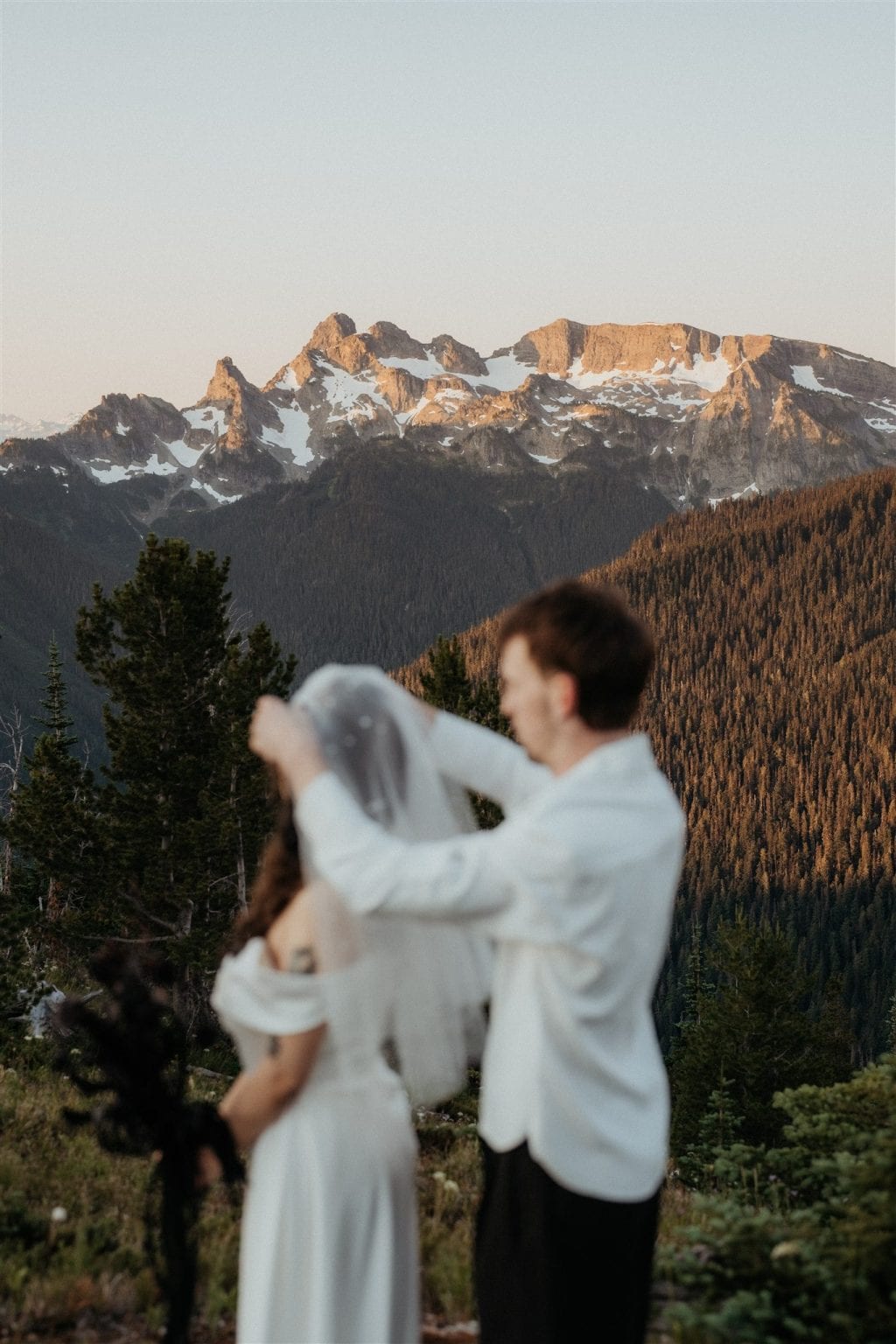 A Complete Guide to Planning Your Elopement Timeline | Henry Tieu ...