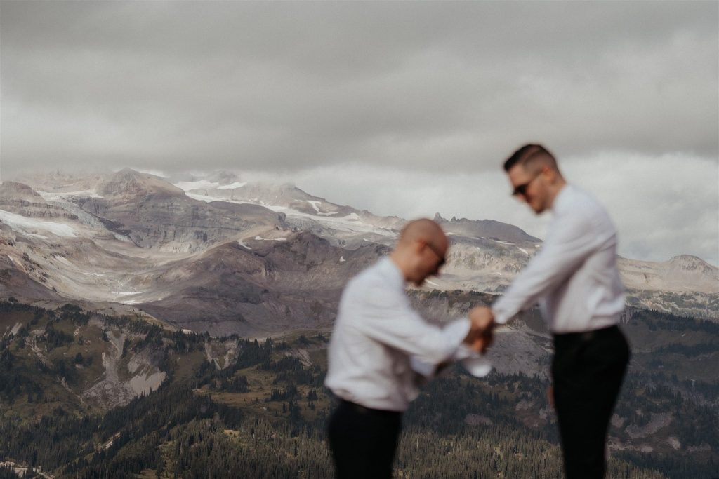 A Complete Guide to Planning Your Elopement Timeline | Henry Tieu ...