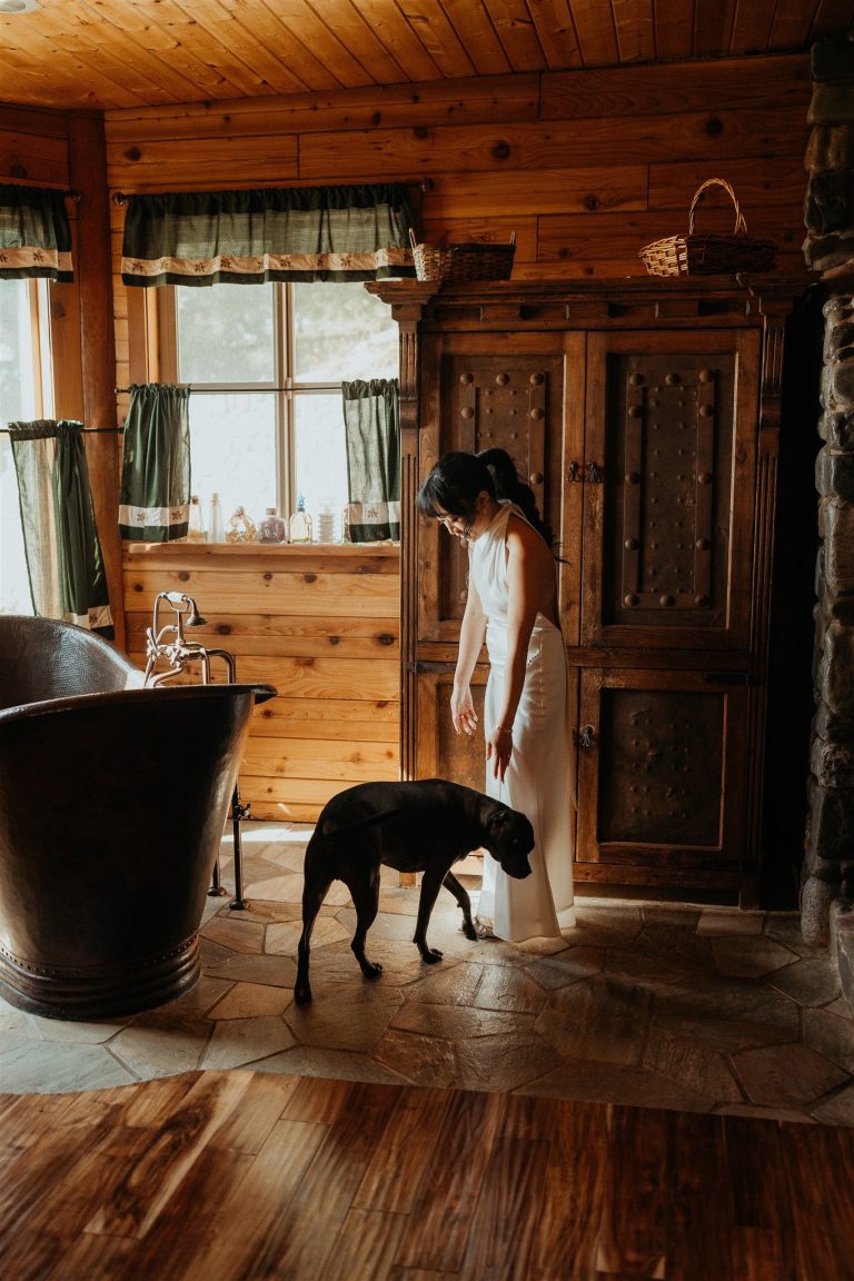 A Detail-Filled Oregon Coast Micro Wedding (with Only Two Months of Planning)