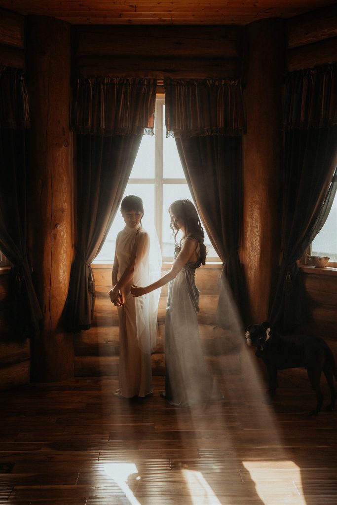 A Detail-Filled Oregon Coast Micro Wedding (with Only Two Months of Planning)